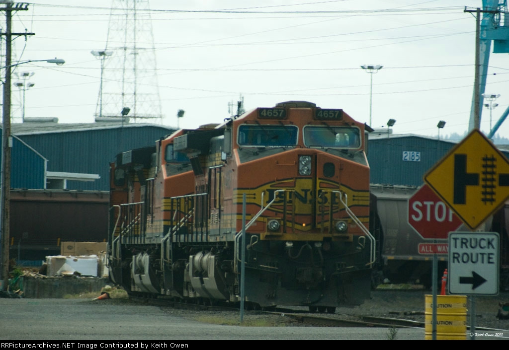 BNSF 4657